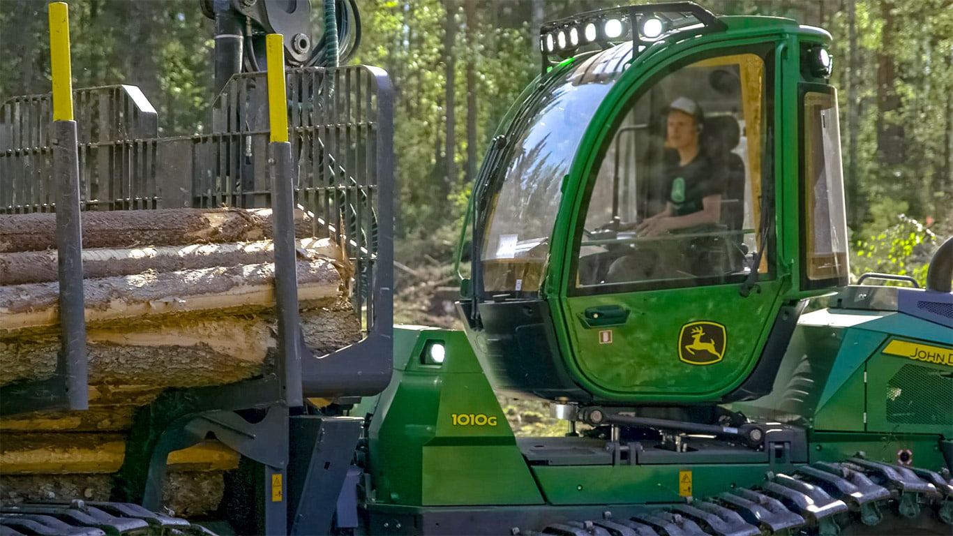 1010G | Porteurs | John Deere CH